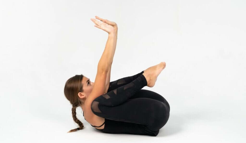 Bakasana ou Kakasana: Postura do Corvo - Yogateria