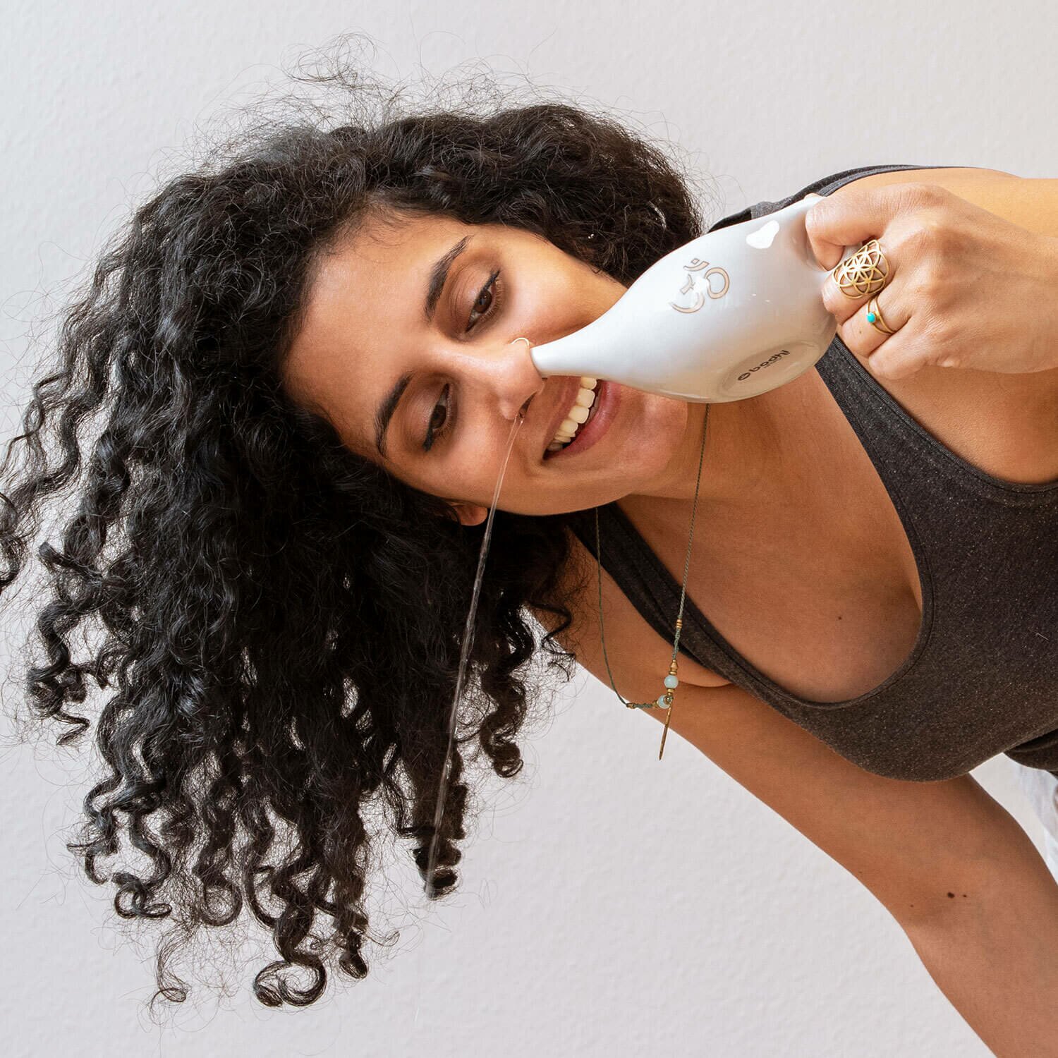 Jala neti: Conheça esta prática milenar e seus benefícios